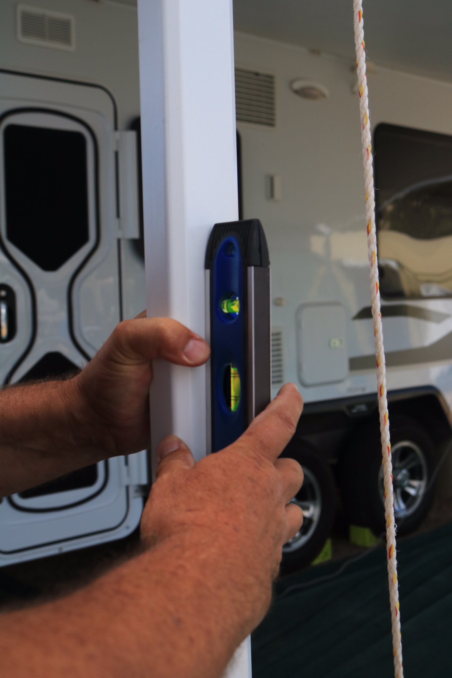 Setting Up The Rig – Caravan Correspondent