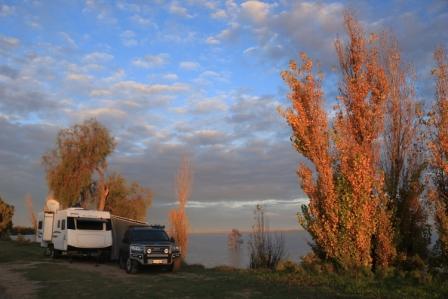 In Love with Lake Pamamaroo – Caravan Correspondent
